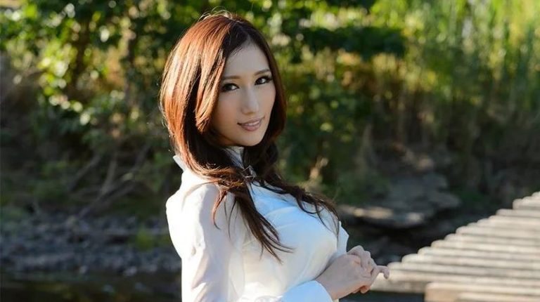 Who Is Julia Boin? Discover the Truth About Her Now!